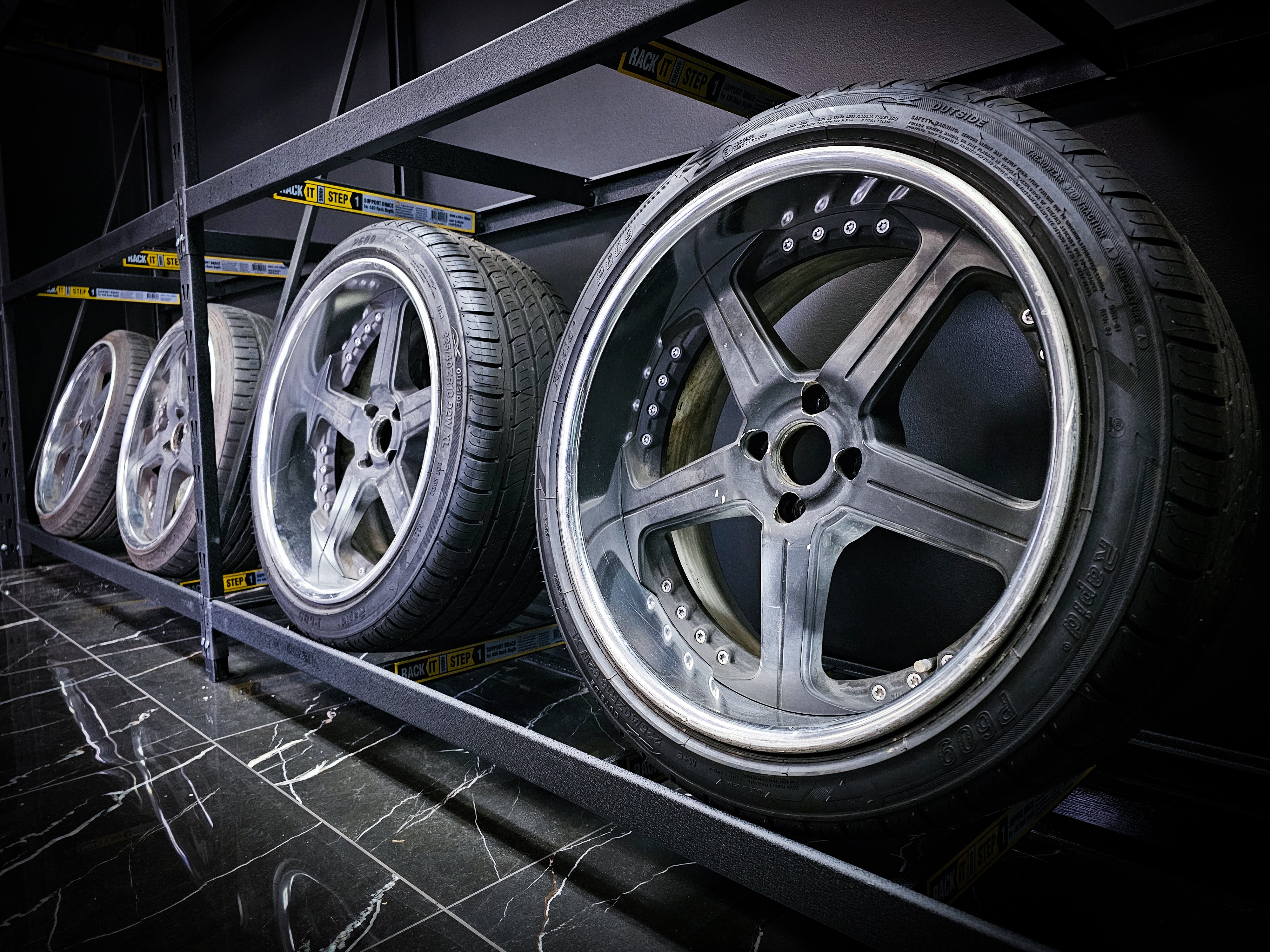 18" Riverside Trafficstar RTS 3 Piece Wheels x 4 – Mitch's Garage