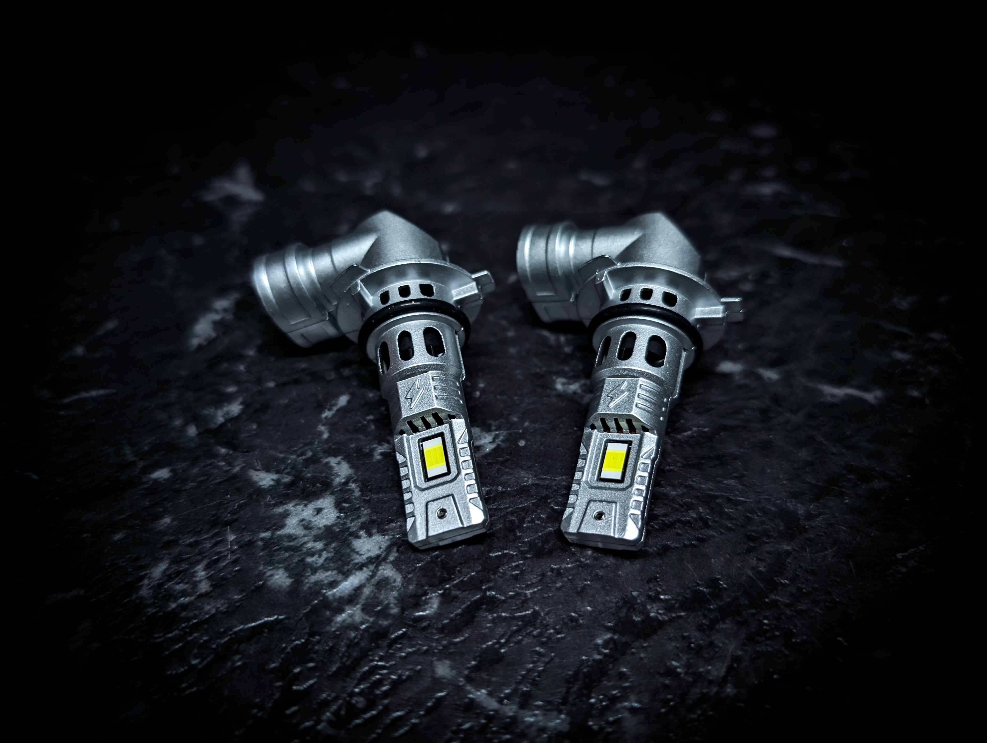 9006/HB4 Ultra White 6000k LED Car Headlight Globes – Mitch's Garage